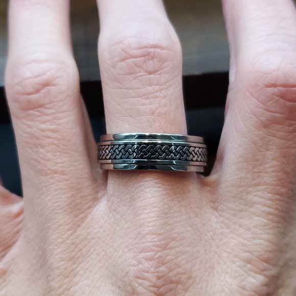 Jewelry | Size 12 Silver Tone Bight Celtic Pattern Spinner Anxiety Ring ...